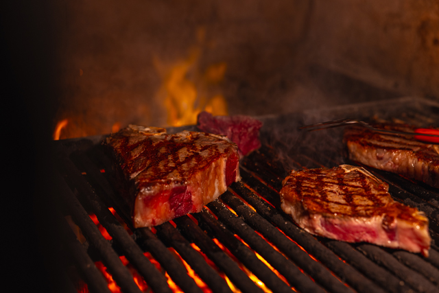 Restaurant Review: A Rare Cut of Timeless New York – Inside Gallaghers ...